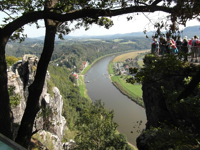 Felsen locker - Basteiaussicht bis nächstes Jahr gesperrt - Radio Dresden